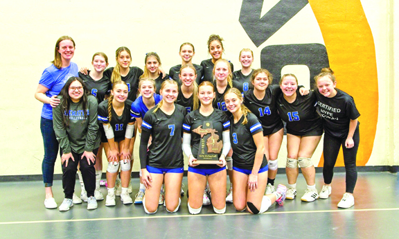 Ishpeming Hematites volleyball team defeats Munising to win MHSAA ...